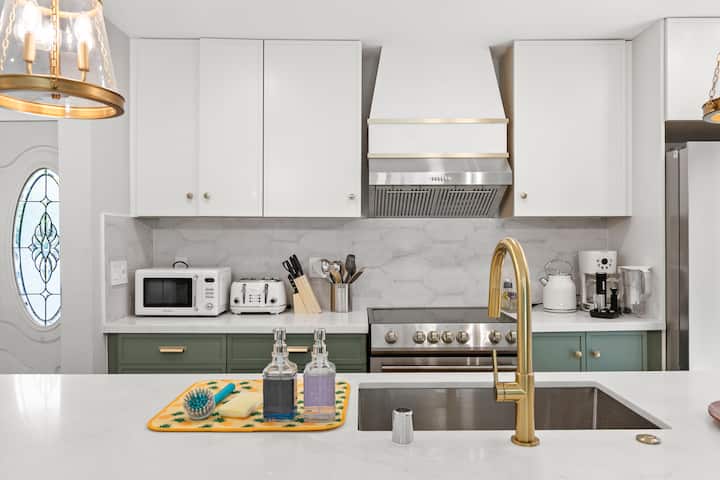 Jane's Home (Cp) | Remodel W Designer Touches+hvac - Santa Clara, CA