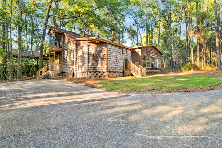 Cedar Chic - Daphne, AL