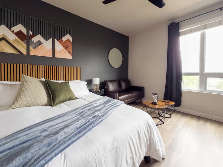 Mountain Lines & Slatted Calm | Cozy Modern Loft - Boise, ID