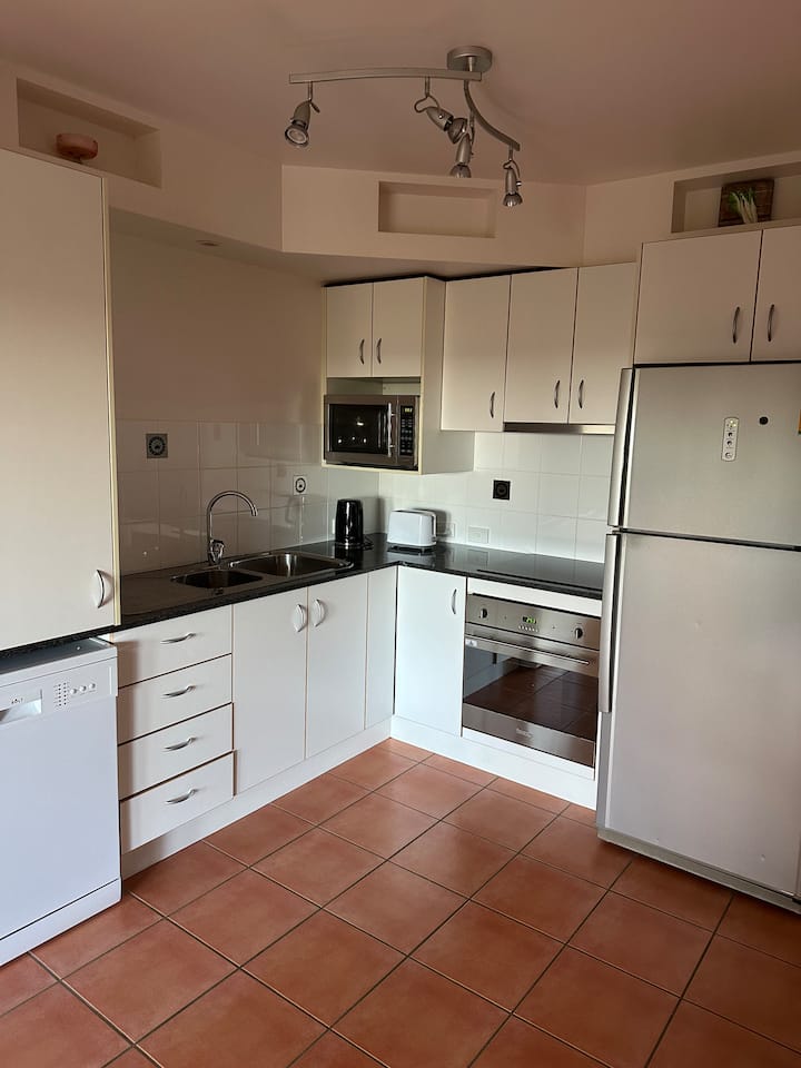River Rock Retreat - Poolside 5br - Nambour