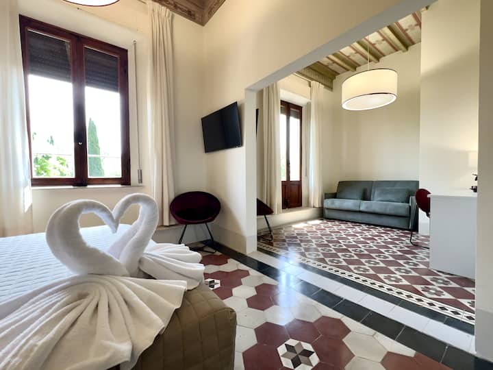 Elegant Hotel Suite - No Ztl - Siena