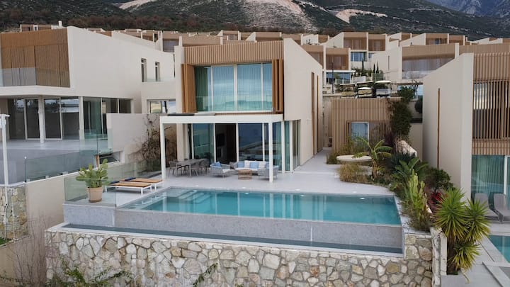 Unique Individual Pool Villa 73 - Dhërmi