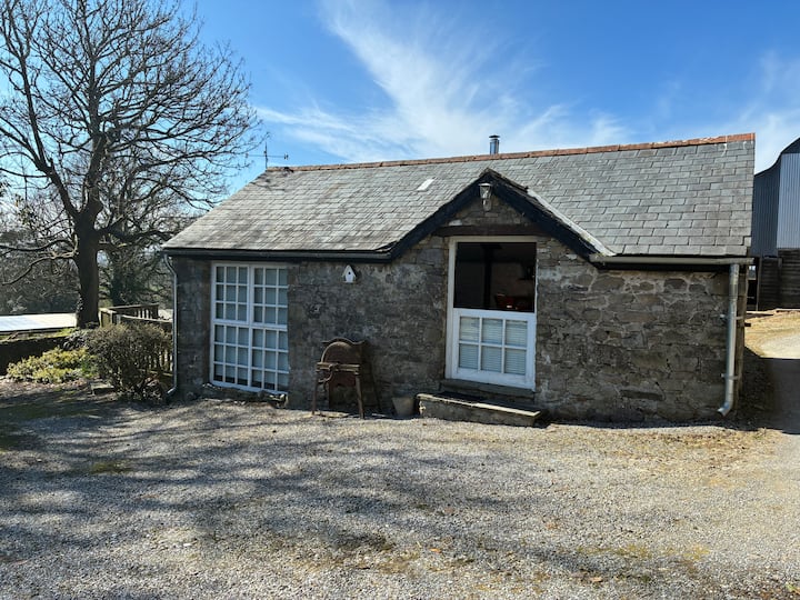 Farm Cottage Lets
2 Berth Modern Cottage - Carrick-on-Suir