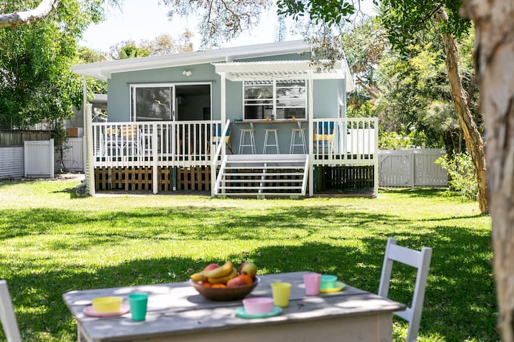 The Point Arkwright Bungalow - Coolum Beach