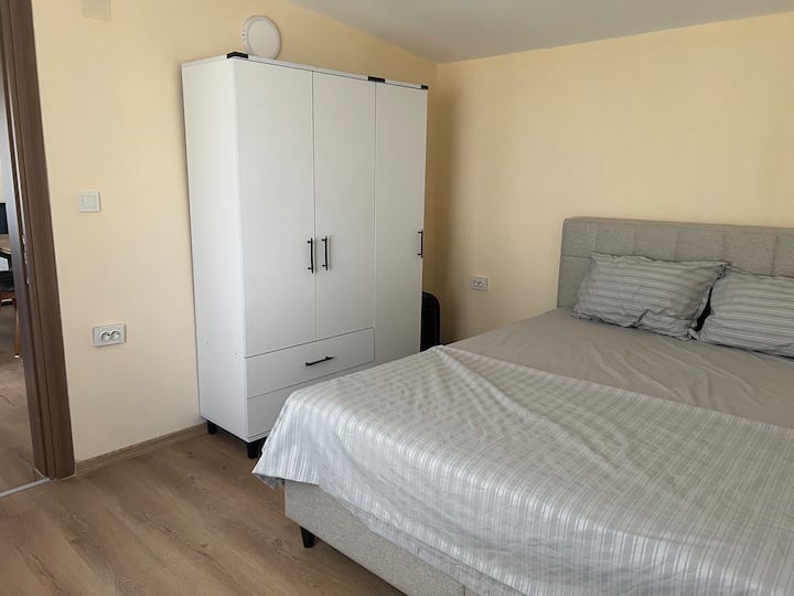 1+1 Daire Geniş Balkonlu Plaja 400 Metre - Urla