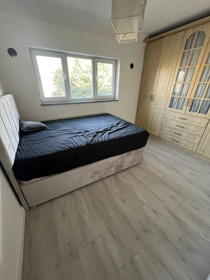 Pure Vegetarian Household, No Alcohol, No Smoking - Hounslow