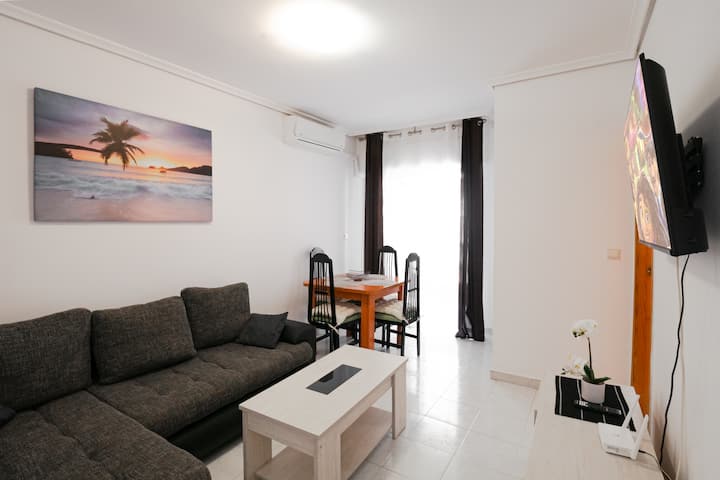 Refined Apartment Next To Palm Avenue, 400 M Beach - Torrevieja