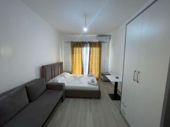 Triple Room With Balcony - Qeparo