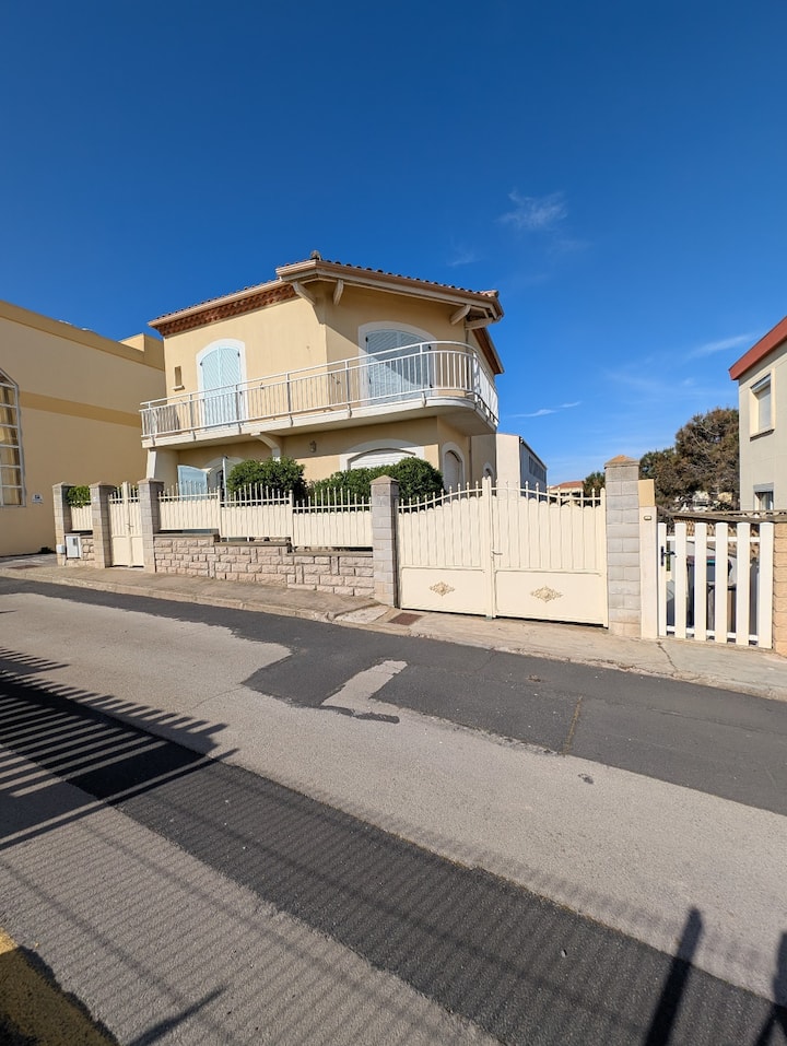 Maison Historique Atypique - Agde