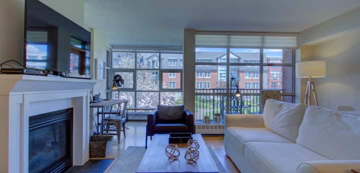 Luxury 1 Bedroom Bishops Landing - Halifax, NS, Canada