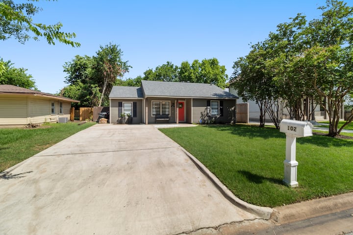 Aggieland Gem-minutes From Texas A&m - Bryan, TX