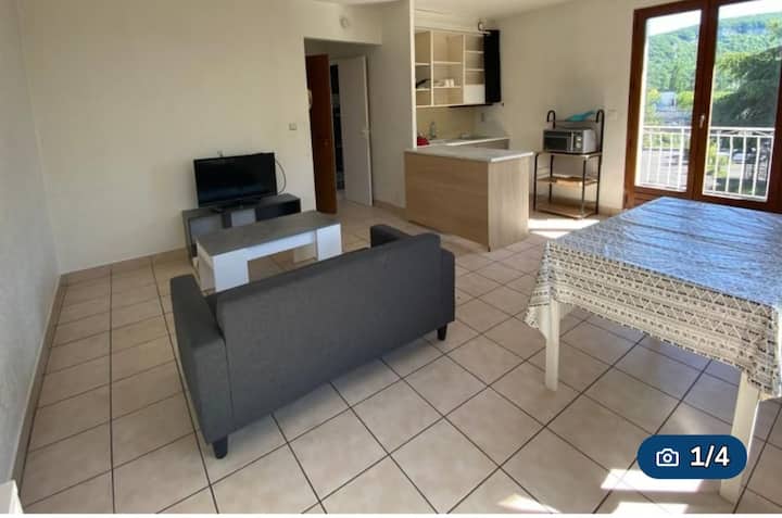 Appartement 40m²+ Parking Privé - Annemasse
