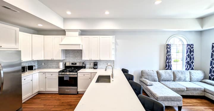 Bright & Airy | Walk To Ocean! - Ventnor City, NJ