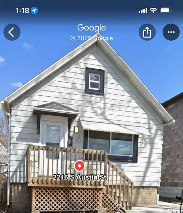 Cozy Bungalow In Bay View - Milwaukee, WI