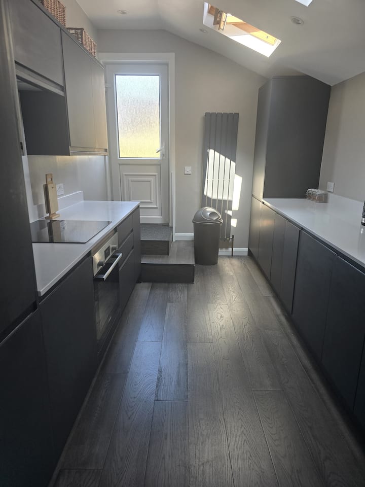 Large Apartment Sw19 Wimbledon - 서비톤