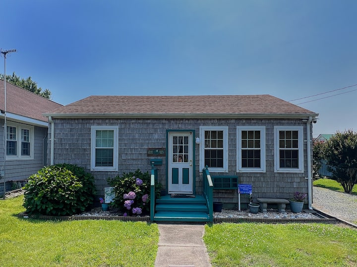 Syrena's Grotto On Chincoteague - Chincoteague, VA
