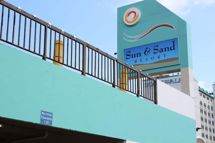 Sun And Sand Oceanfront Suites - Virginia Beach