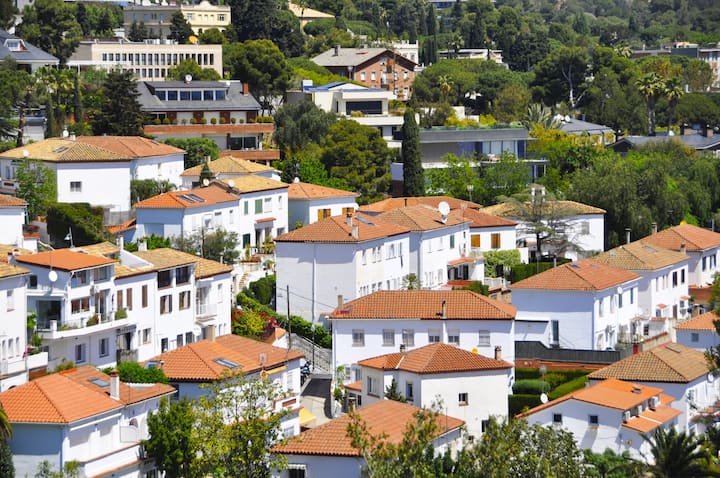 Casa De Veraneo Con Jardines - Esplugues de Llobregat