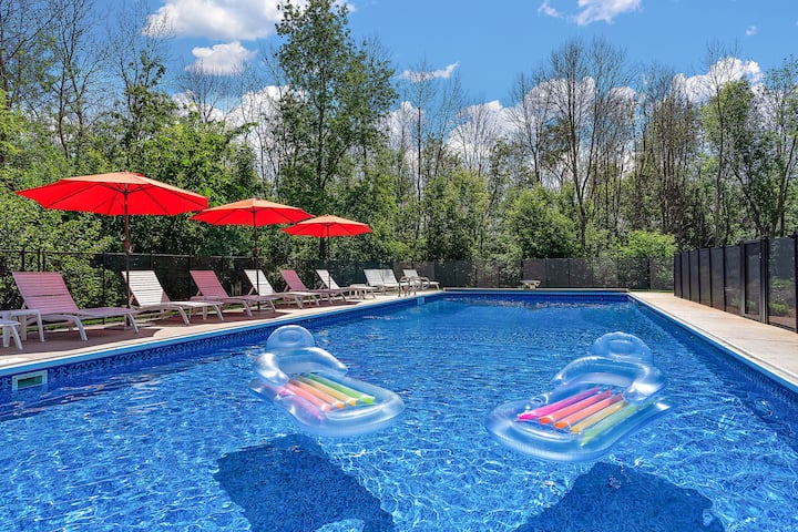 Lux Retreat On 5 Acres-pool/hot Tub/game Room! - Farmington, MN