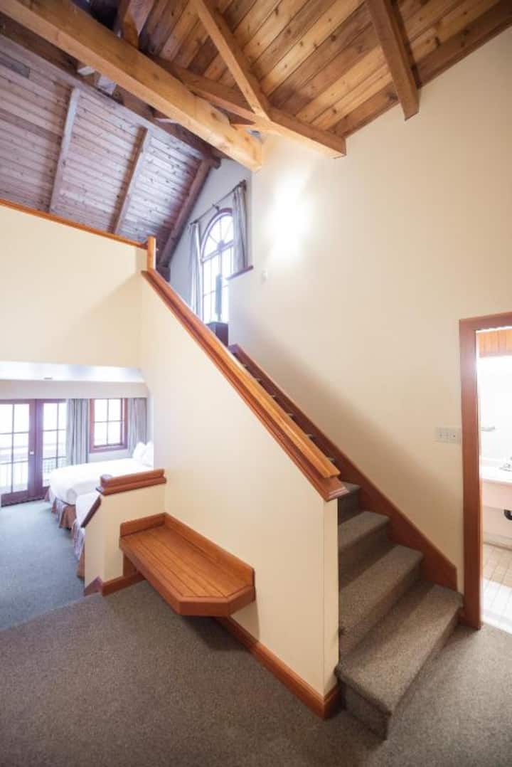 Garden View - Family Loft - Campbell River