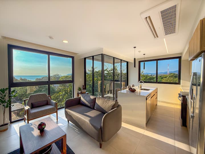 Condominio Con Vista Al Mar En Playa Jaco - Jaco