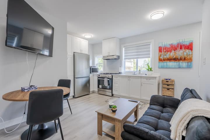 Newlybuiltguesthouse/5minstovictoriahospital - London
