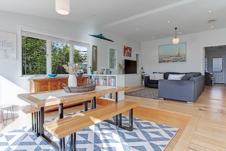 Perfect Family Home In Central Auckland - Auckland