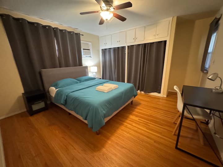Modern & Stylish 4bd/3ba Home! 10min To Disney - Orange, CA
