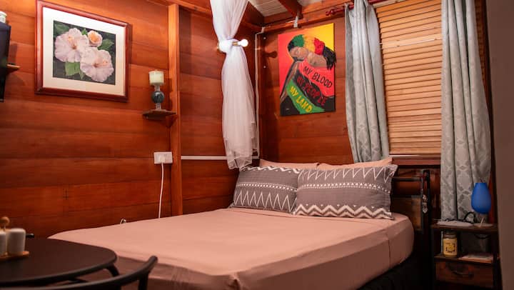 Layz Days Hibiscus Cabin - Santa Lucía