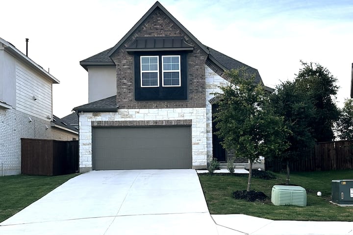 Whole House-texas Hill Country - Georgetown, TX