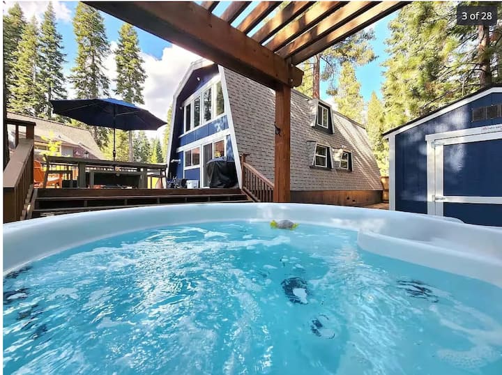 A-frame Retreat•walk2lake•hottub•fenced Yard Dogs - Tahoe City, CA