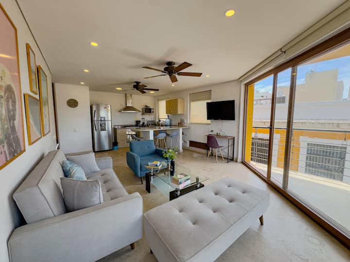 ¡Hermosa Vista Al Centro! 2 Habs. Piscinas. - 산타마르타