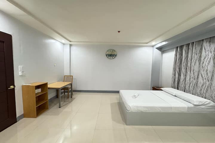 Family Room @ Hotel Ramon - Valencia City