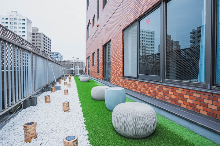 Stationfront Luxury Home For 12 - Ueno