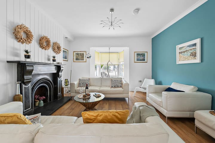 Period House In Heart Of Rock | Sleeps 10 - Cornwall