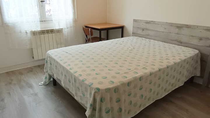 Belle Chambre, 5 Min Centre - Annecy-le-Vieux