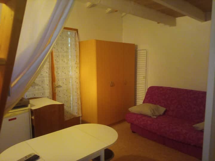 A Louer Studio Meublé / Chambre - Brantôme en Périgord