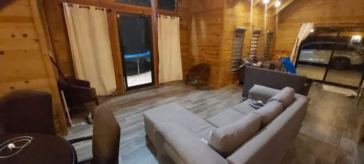 Cabaña Con Palapa Cerrada. - Nuevo Leon