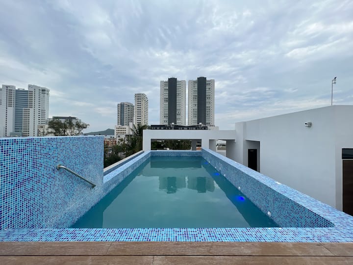 2 Dptos De Lujo En Zona Dorada · Rooftop + Alberca - Mazatlan
