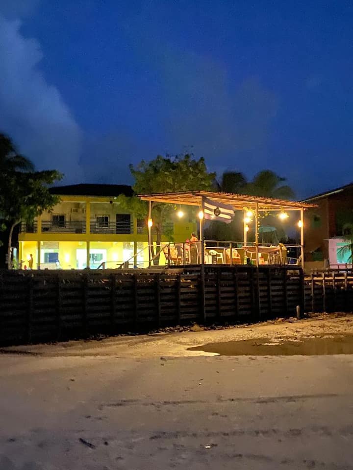 Linda Casa De Praia
Pé Na Areia - Salinópolis