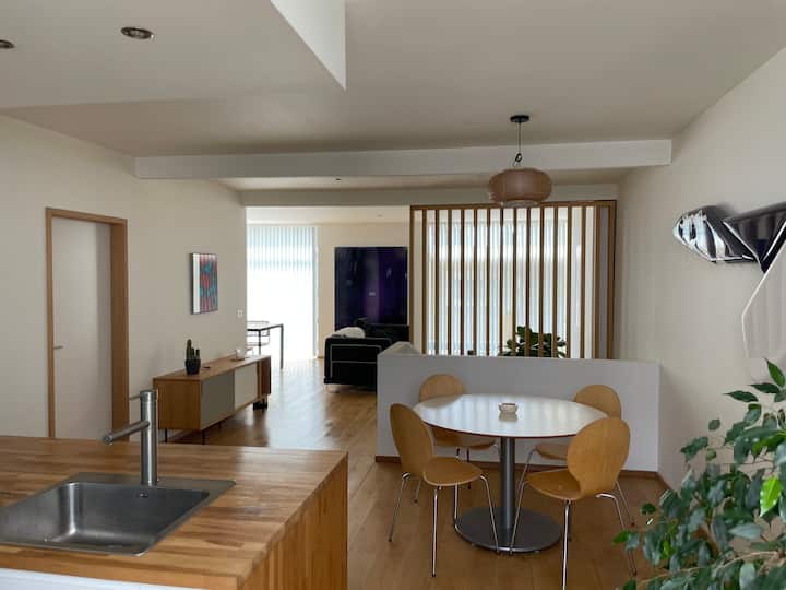 Appartement Avec Grande Terrasse - Liège