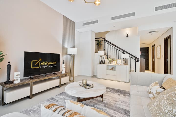 Majestic 3br Villa In Dh2 By Deleguest - Dubai