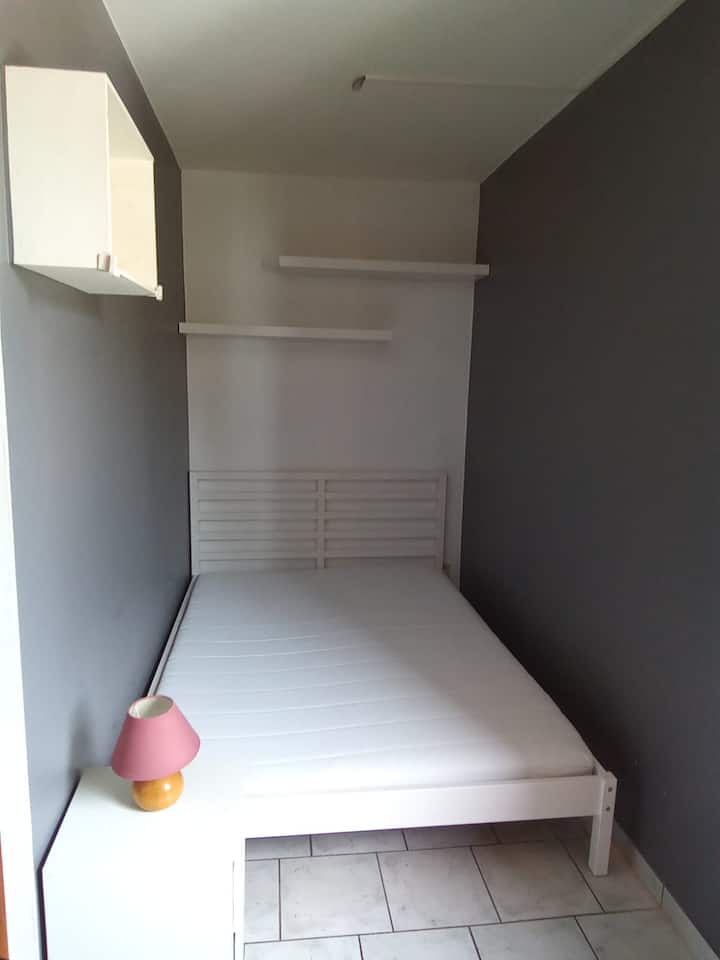 Functional And Central Studio - Chambéry