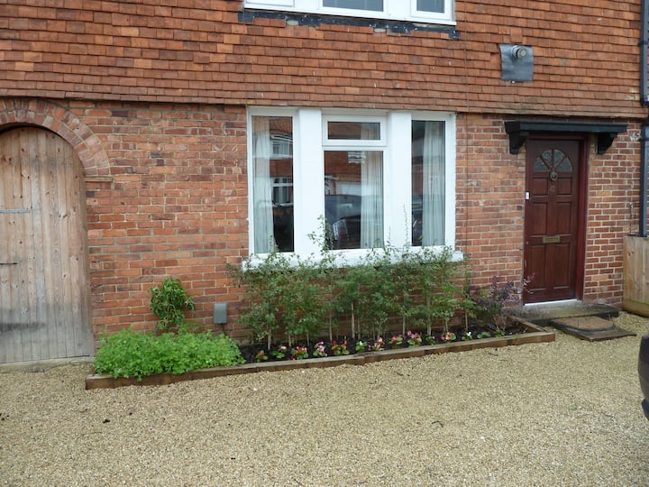 Well Situated Oxford Family Home - 옥스퍼드