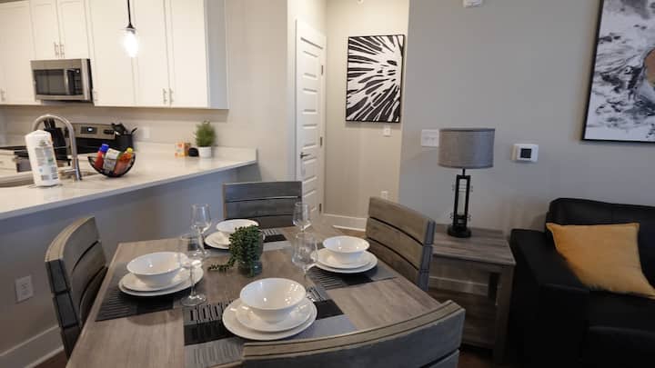 Home Away From Home In Hickory - Hickory, NC