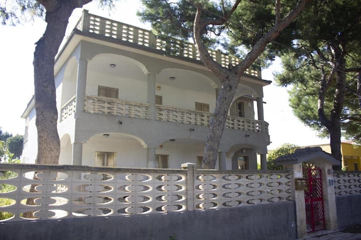 Pugliabeachapartments Appart. Grande Primo Piano - Lizzano