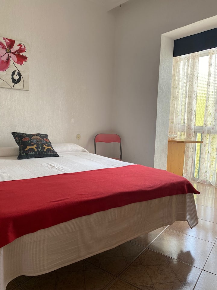 4 Rooms - Pedro Argot - Huelva