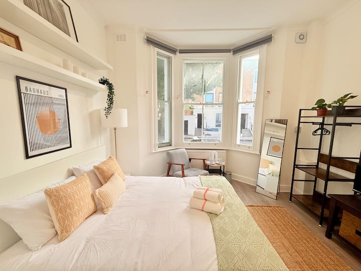 Big Ground Floor Room In London - Earl's Court