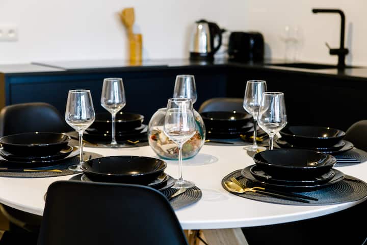 Lux 3 Bed, Sleeps 8, Cozy, 4th - Lier
