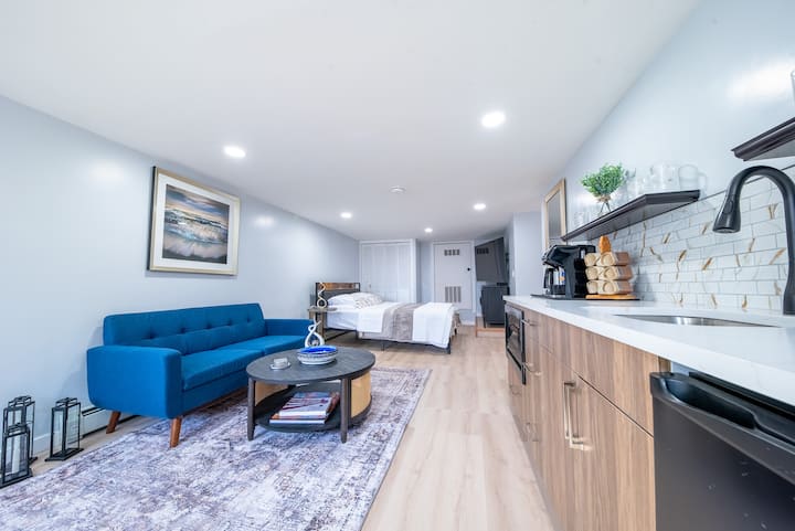 Cozy West Hoboken Studio - Union City, NJ